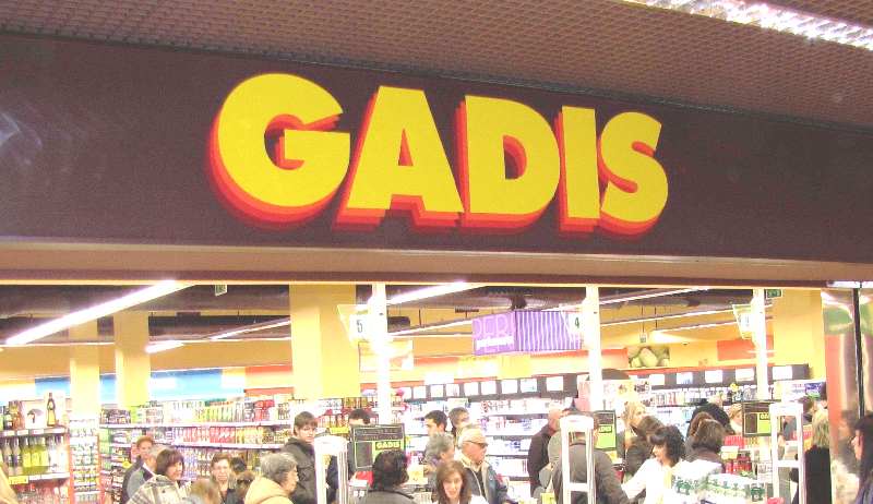 Gadisa dinamiza A Coruña con un gran Gadis - Distribución Actualidad