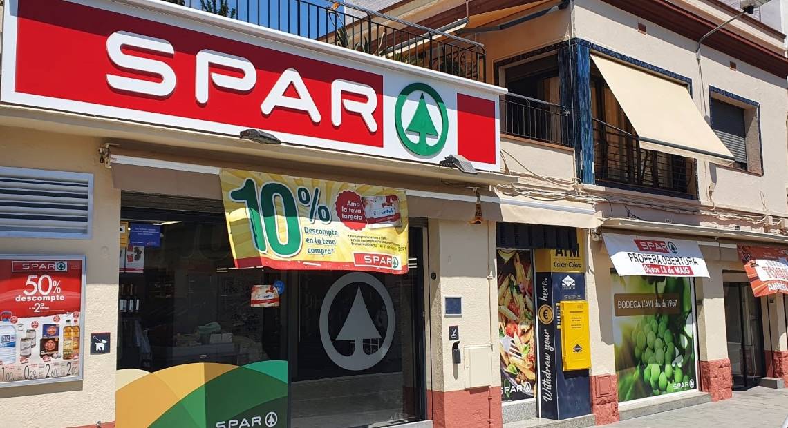 Valvi refrenda el modelo SPAR con un nuevo supermercado en Barcelona