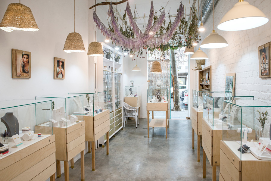 Apodemia avanza en su expansión. Cuatro nuevas tiendas en junio