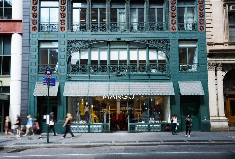 Mango quiere crecer en Norte América. Acuerdo con Fox Group para abrir ...