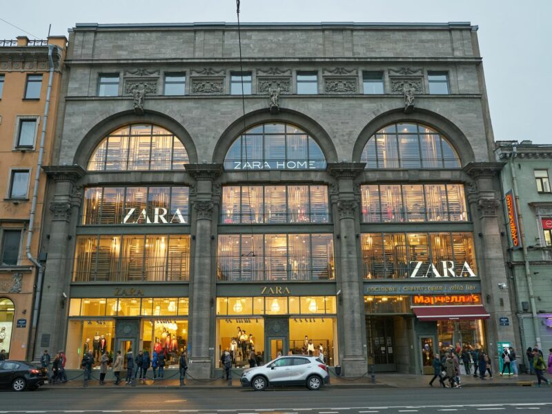 Inditex vende su negocio en Rusia a Daher, grupo propietario de Azadea ...