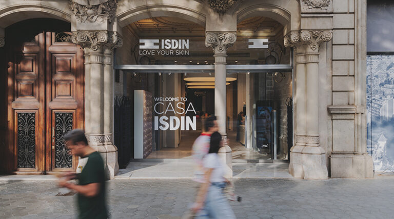 ISDIN inaugura su primera flagship en Barcelona diseñada por Lùcid