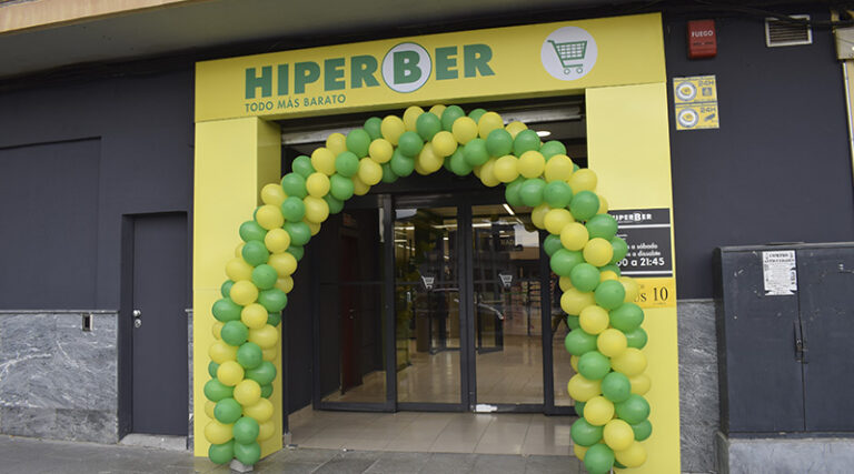 Hiperber inaugura su primer supermercado de 2025