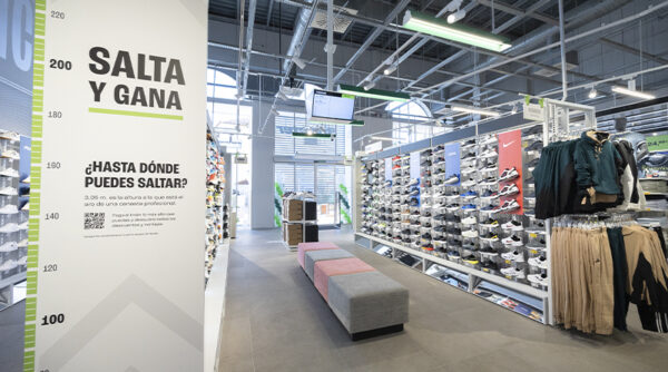 Sprinter inaugura tienda en Málaga y alcanza las 212 en España