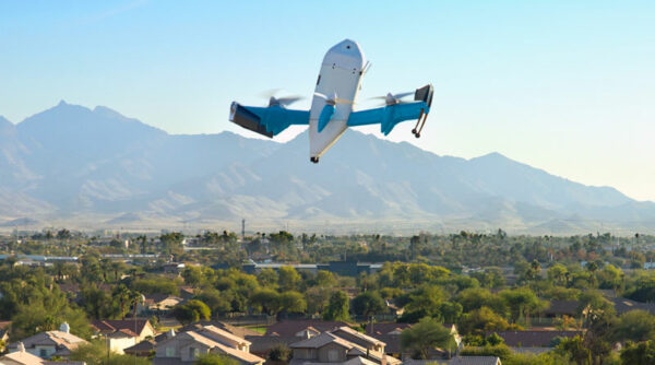 Amazon inicia las entregas con drones en Reino Unido - DARetail. La ...
